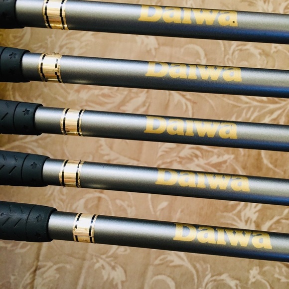 Daiwa | Other | Daiwa Hitractcs Iron Set 45678 Regular Graphite Shafts ...
